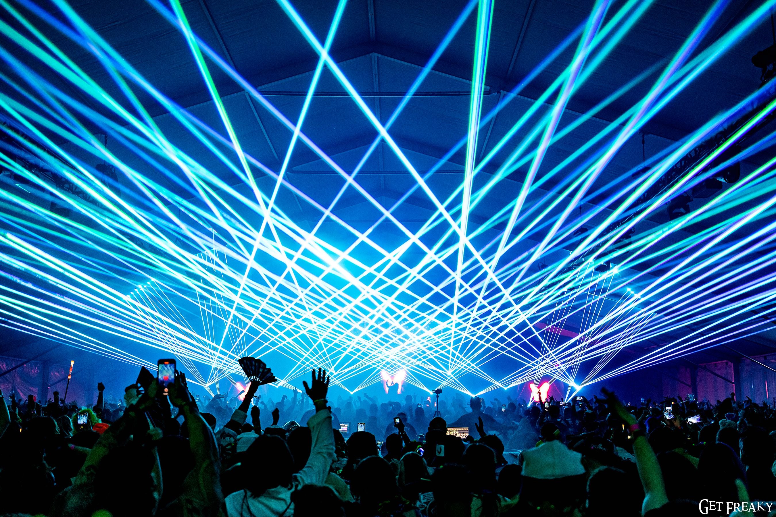 What to Wear to CRSSD Festival | iHeartRaves