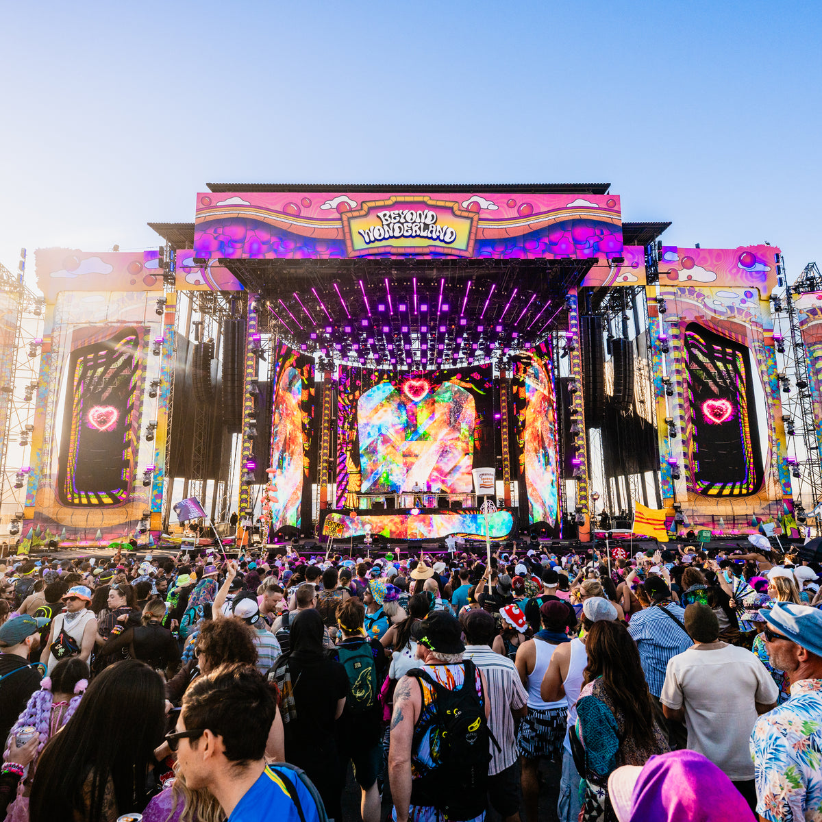 Rave Recap: Beyond Wonderland At The Gorge - Alice's Adventures ...