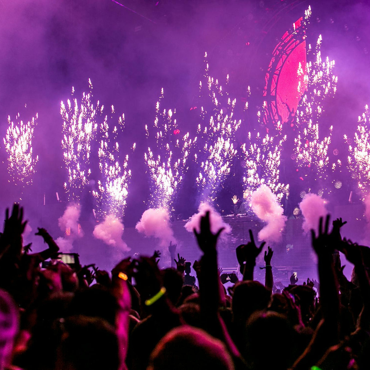 10 Movies Every Raver Should See – iHeartRaves