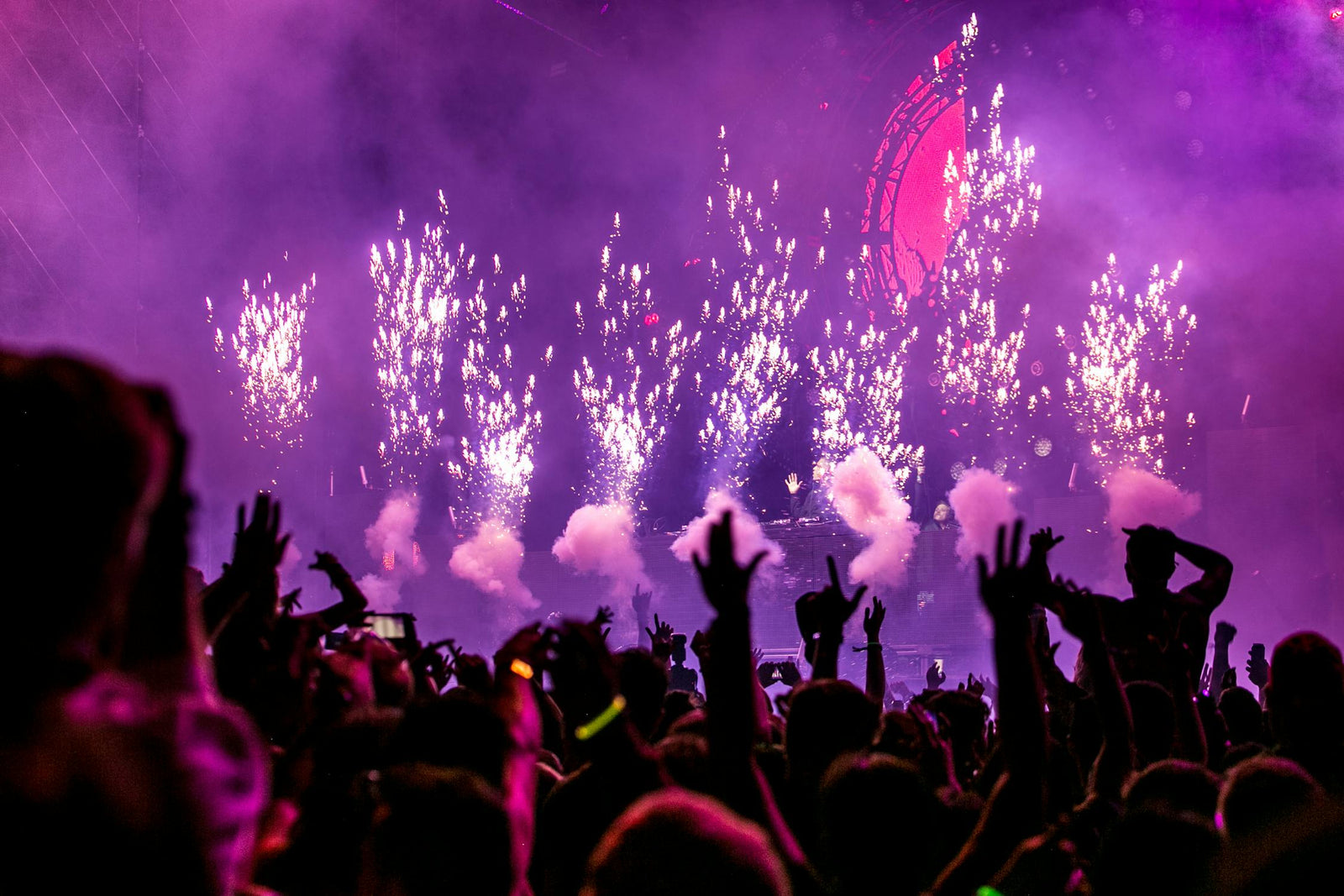 10 Movies Every Raver Should See – iHeartRaves