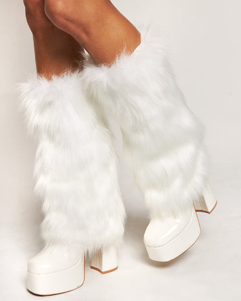 Pretty Privilege Fluffy Leg Warmers – iHeartRaves